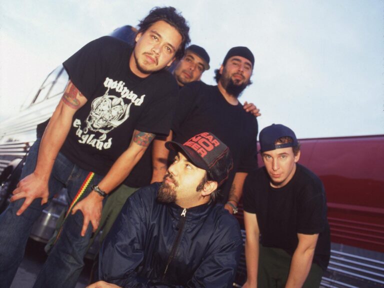 IT’S OFFICIAL: TOOL BAND & DEFTONES ANNOUNCE MASSIVE CO-HEADLINING TOUR ...