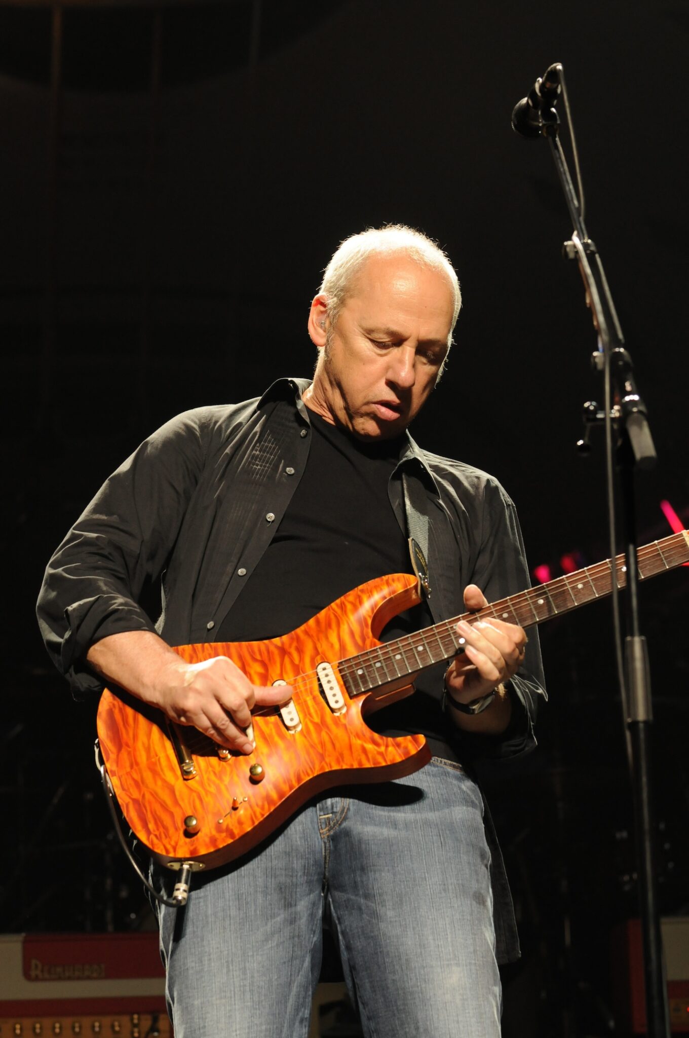 Mark Knopfler Is Back in 2026 — And the Shores of Avalon Tour Could Be ...